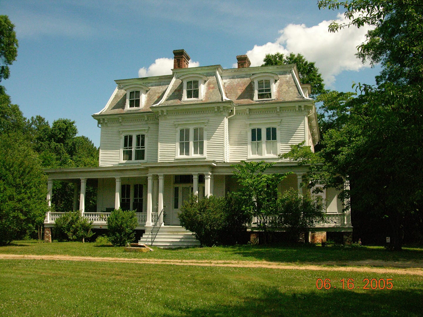 Why Old Houses Last Longer than New Houses - Vintage Building